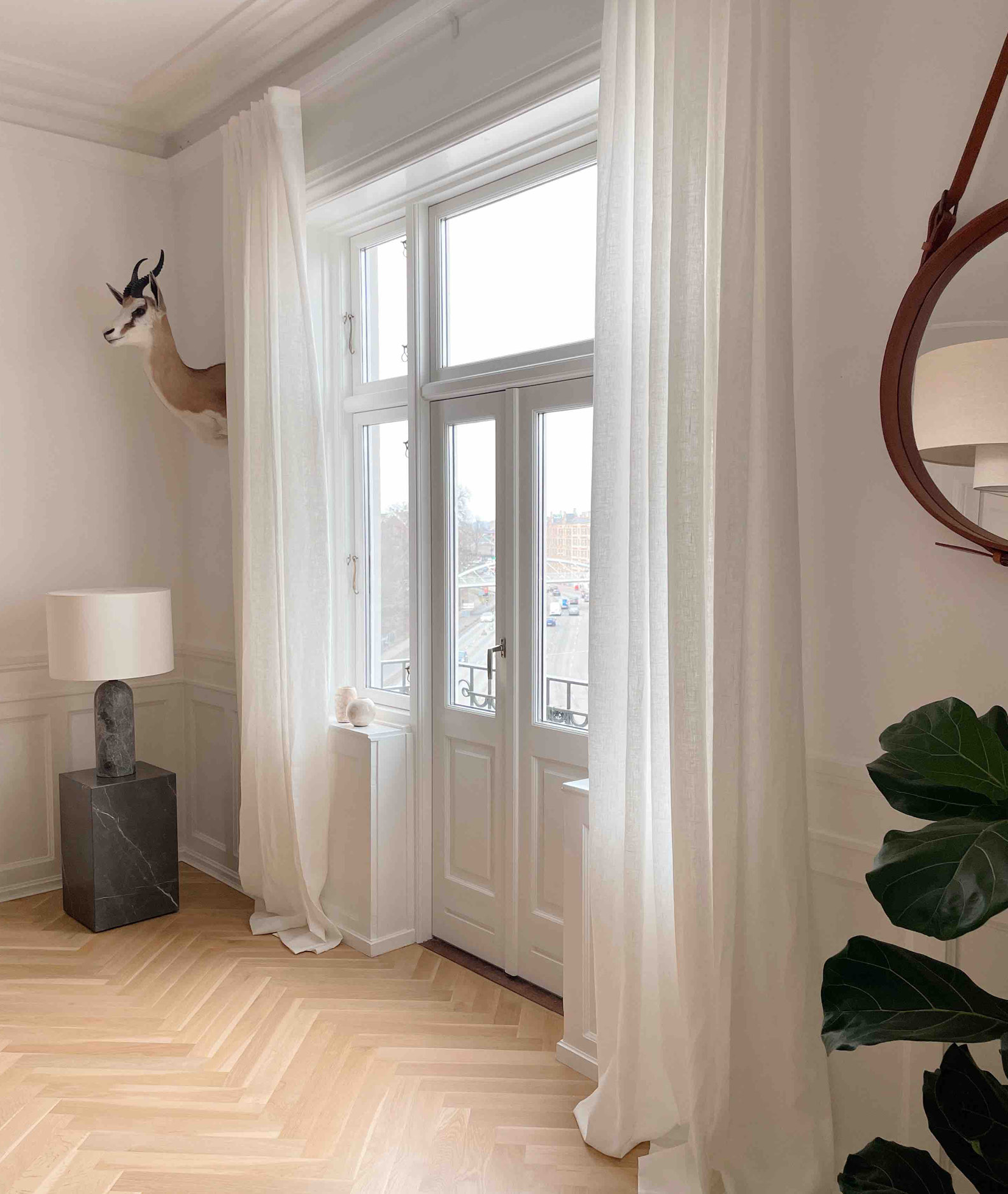 Gardiner efter mål samt tekstiler. Mørklægningsgardiner, voile mm ...